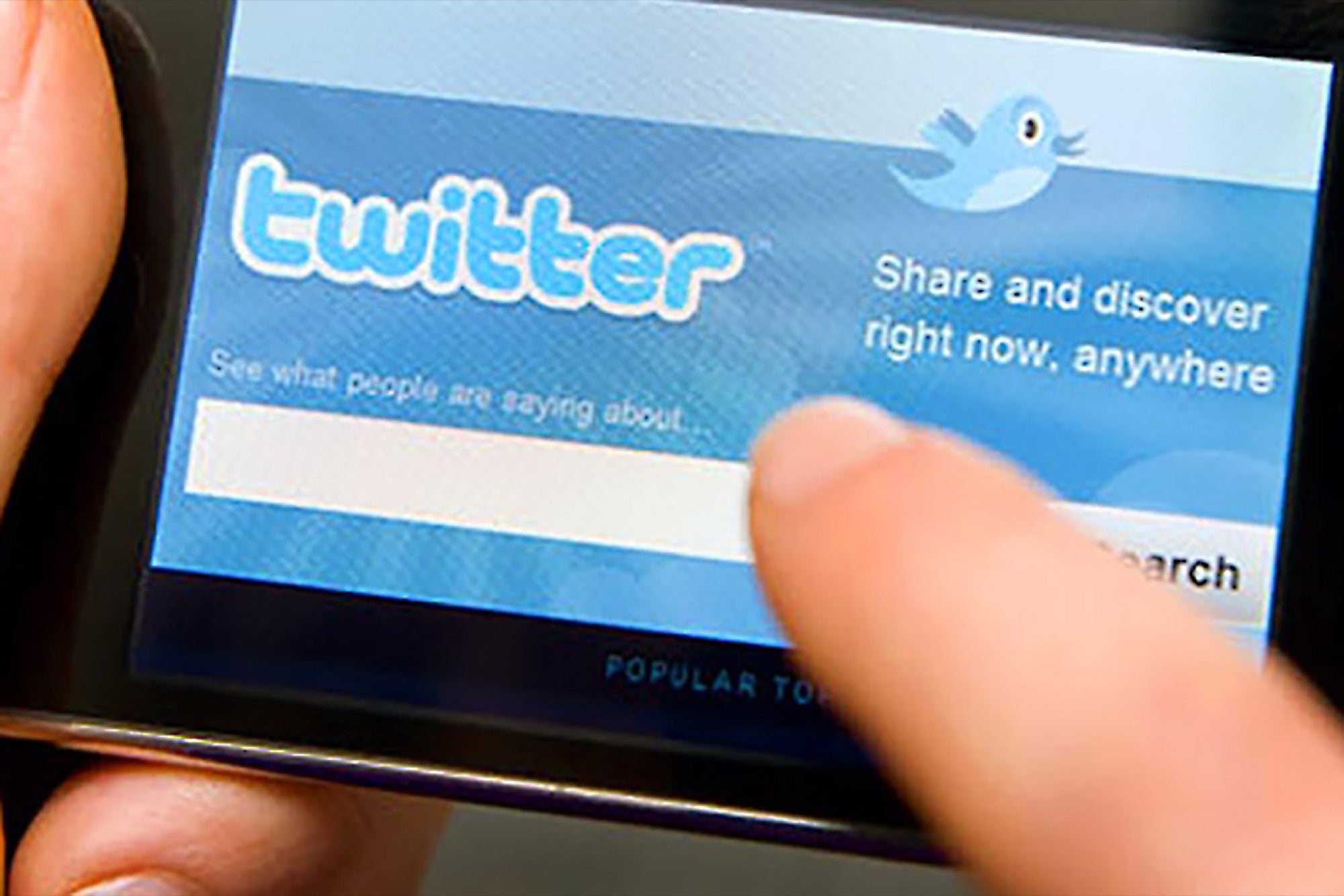Twitter Updates Web and Mobile Search, Messaging Features