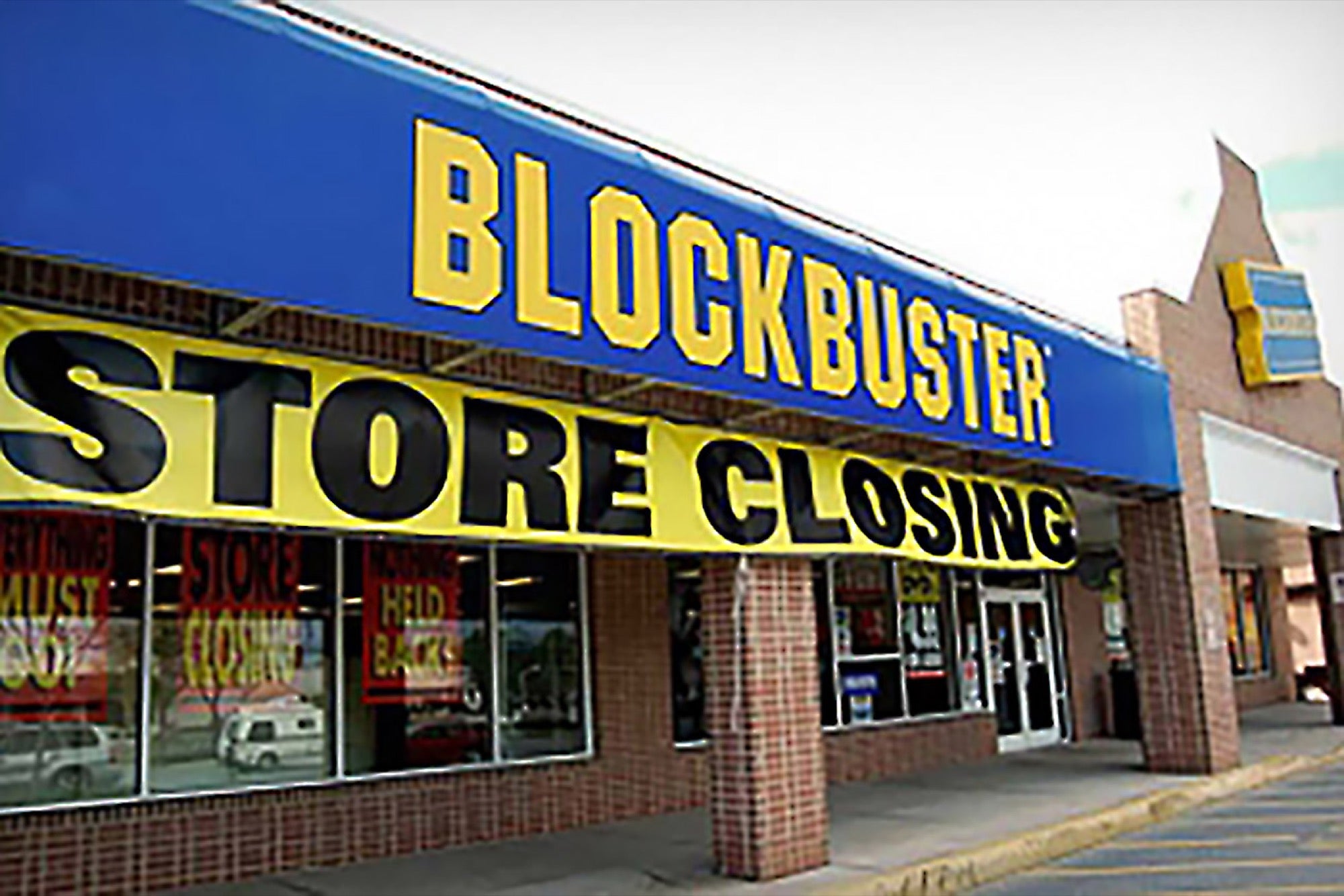 The Fall of a Franchise: Blockbuster and 5 Other Chains That Went Bust
