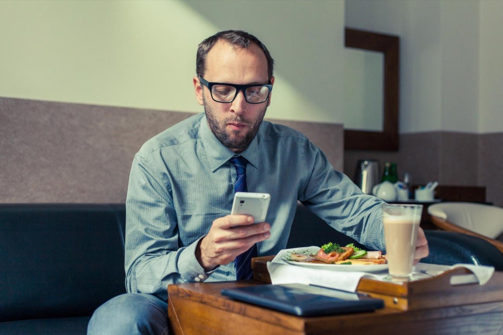 Let Your Employees Mix Business and Personal Time at Work