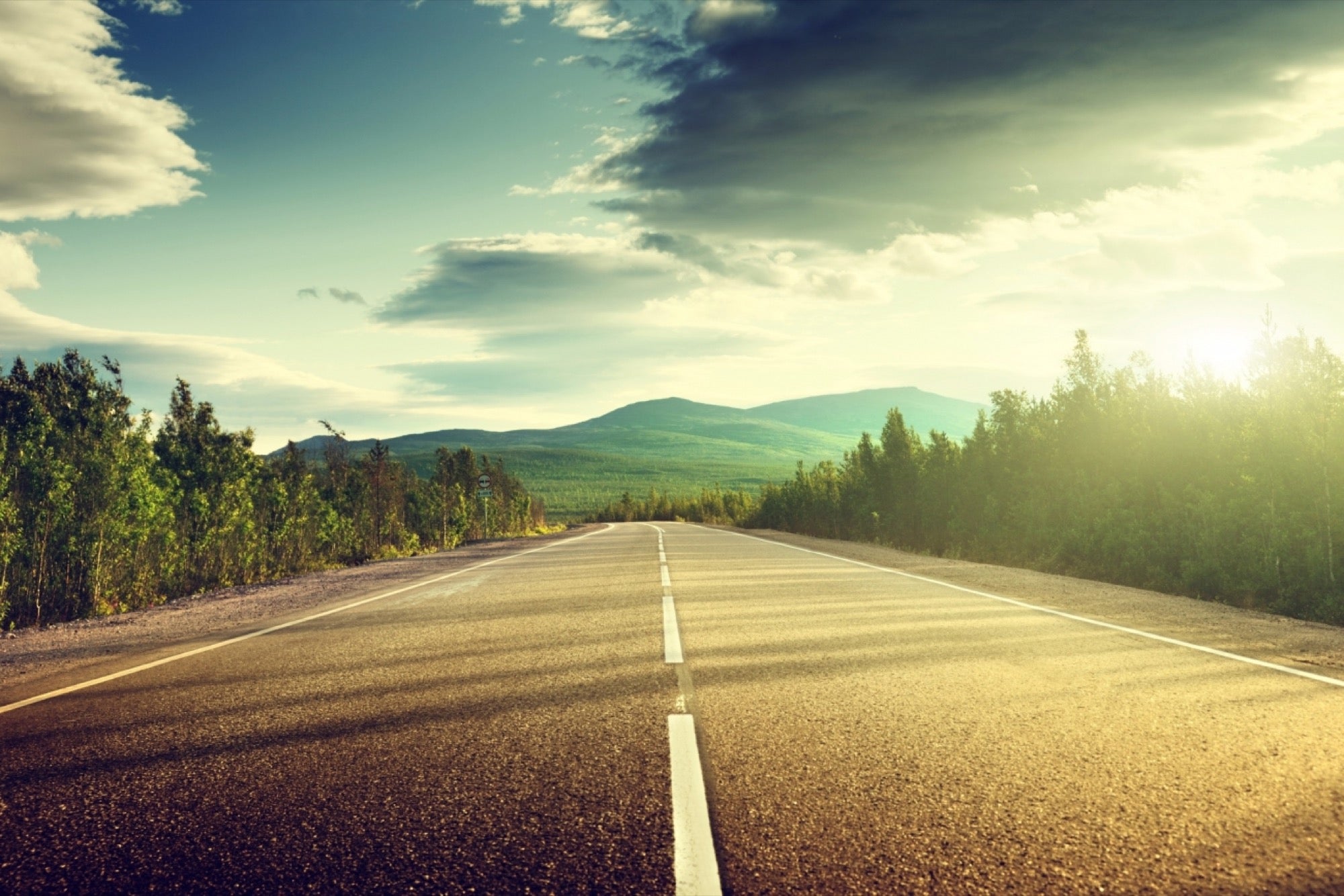 How Detailed Should Your Startup's Product Road Map Be? (Infographic)