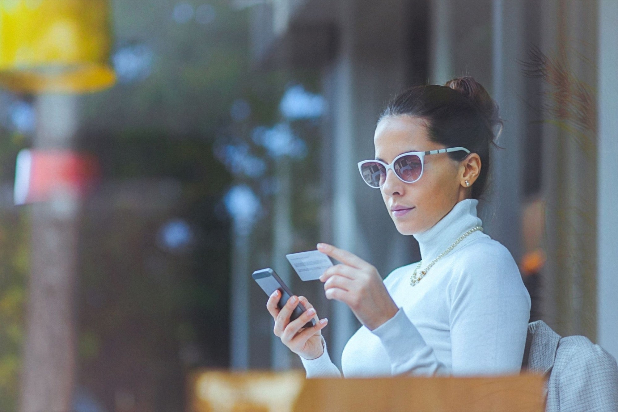 38 Crucial Tips to Prevent Card Fraud (Infographic)