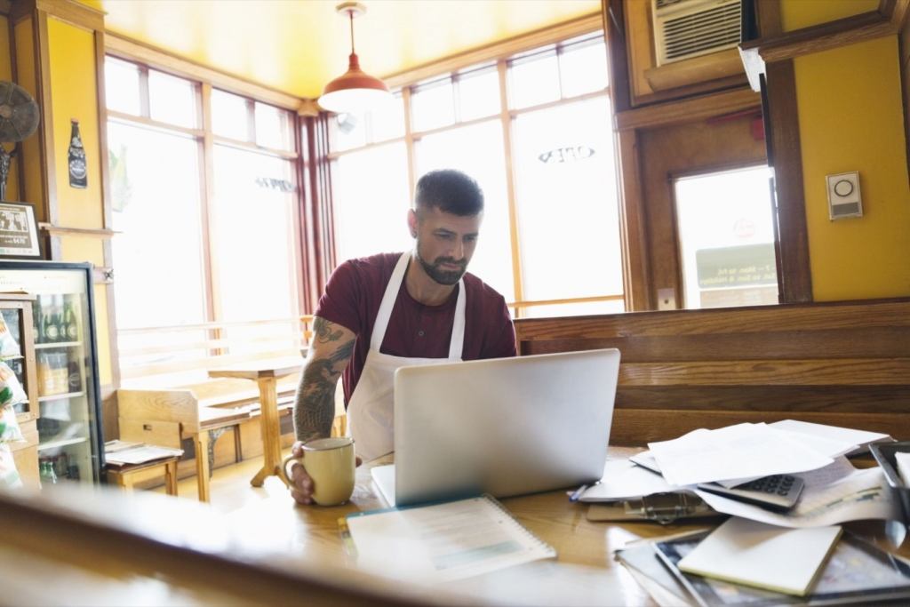 3 Reasons Why Small Businesses Crash and Burn Online