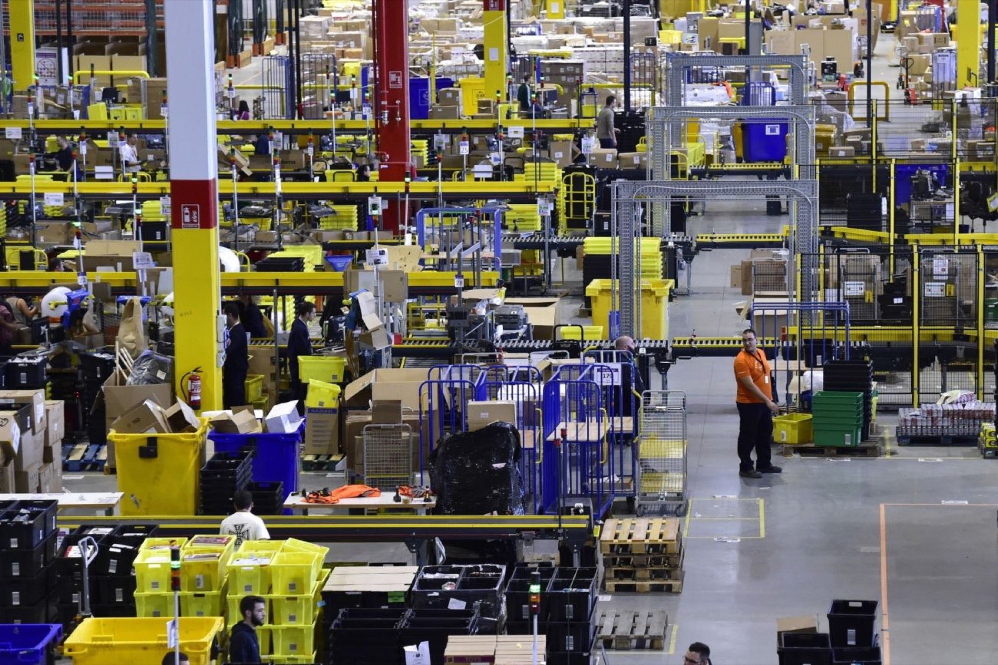 Amazon's Allegedly Harsh Work Culture Has Made Headlines: Here's What ...
