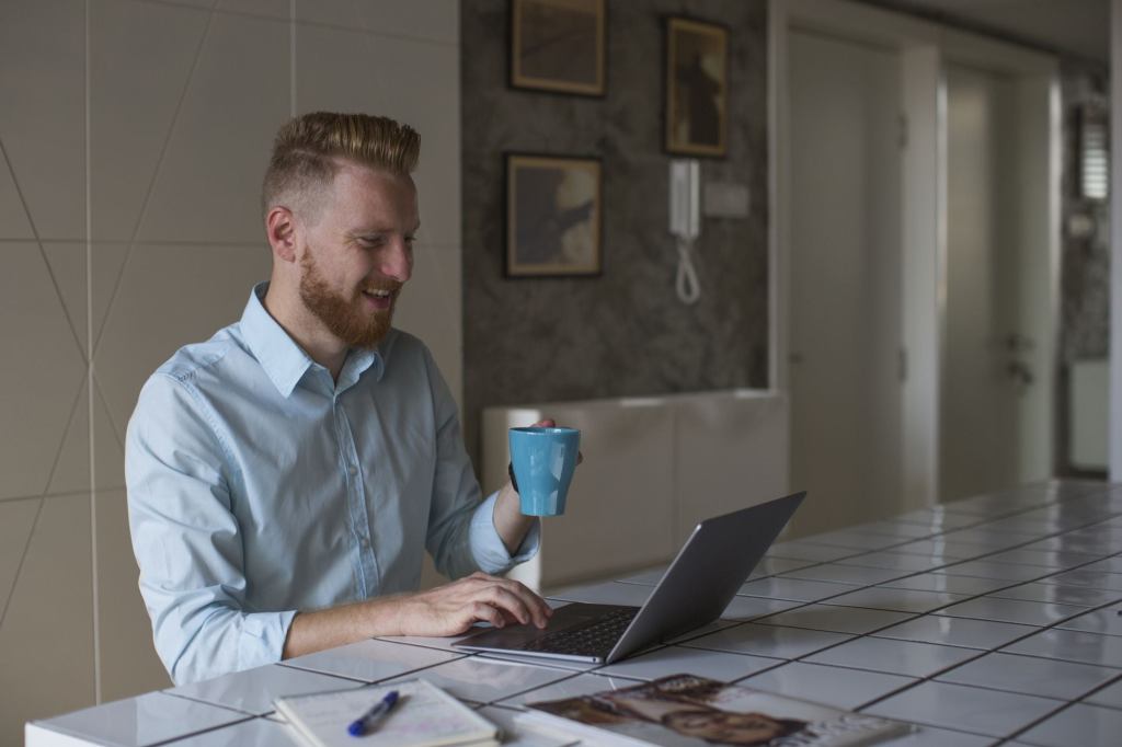 11 Best Websites for Freelancers to Find Jobs and Make Money