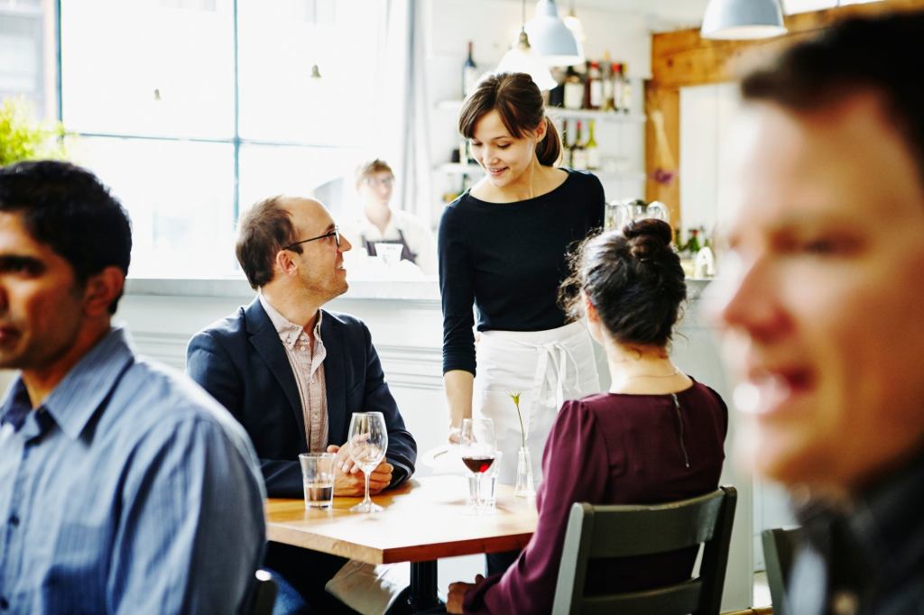 4 Restaurant Stocks to Buy During the Potential 2021 Economic Recovery