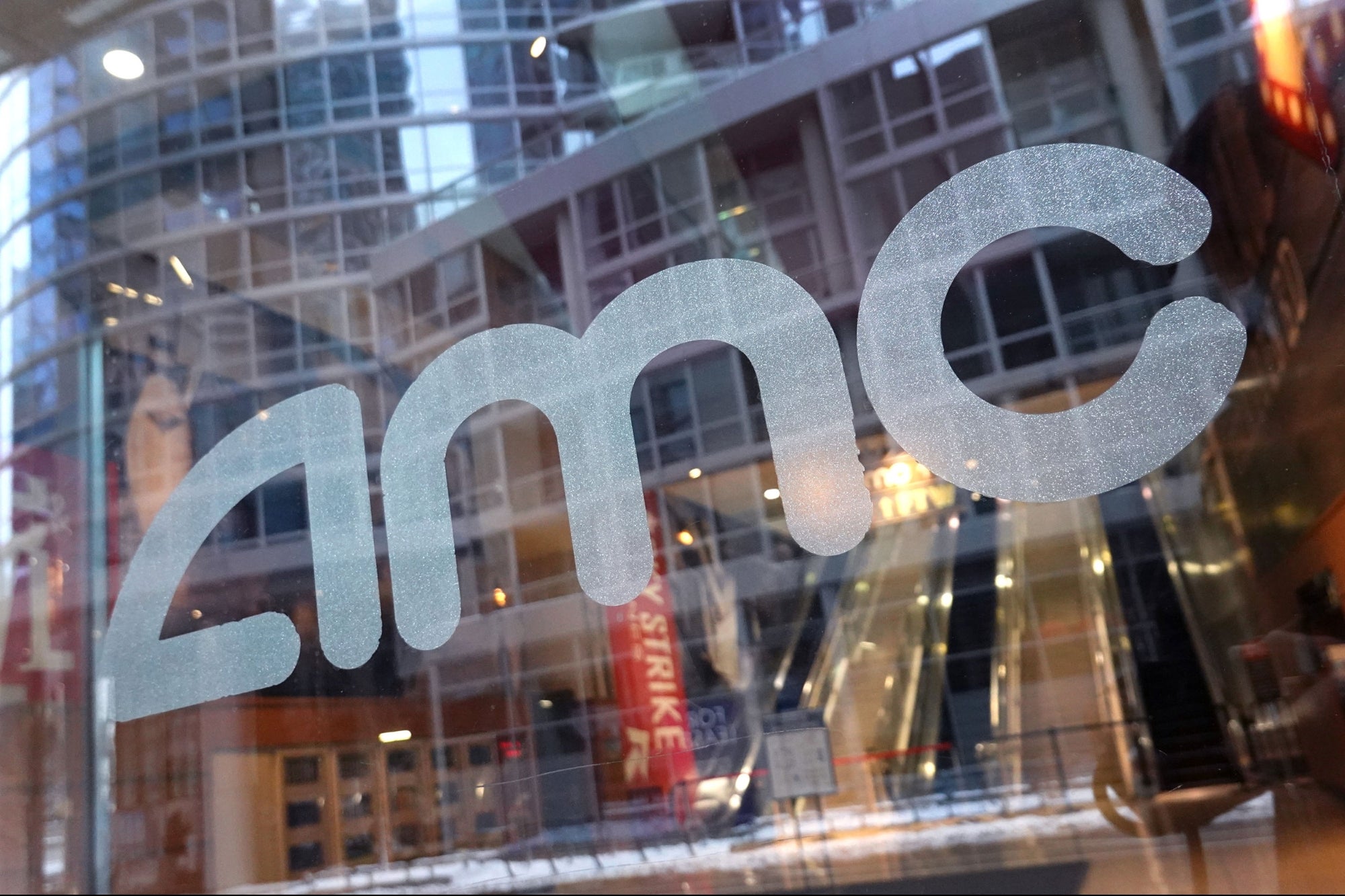 AMC Shares Pop Nearly 24% As More Cash Flows In