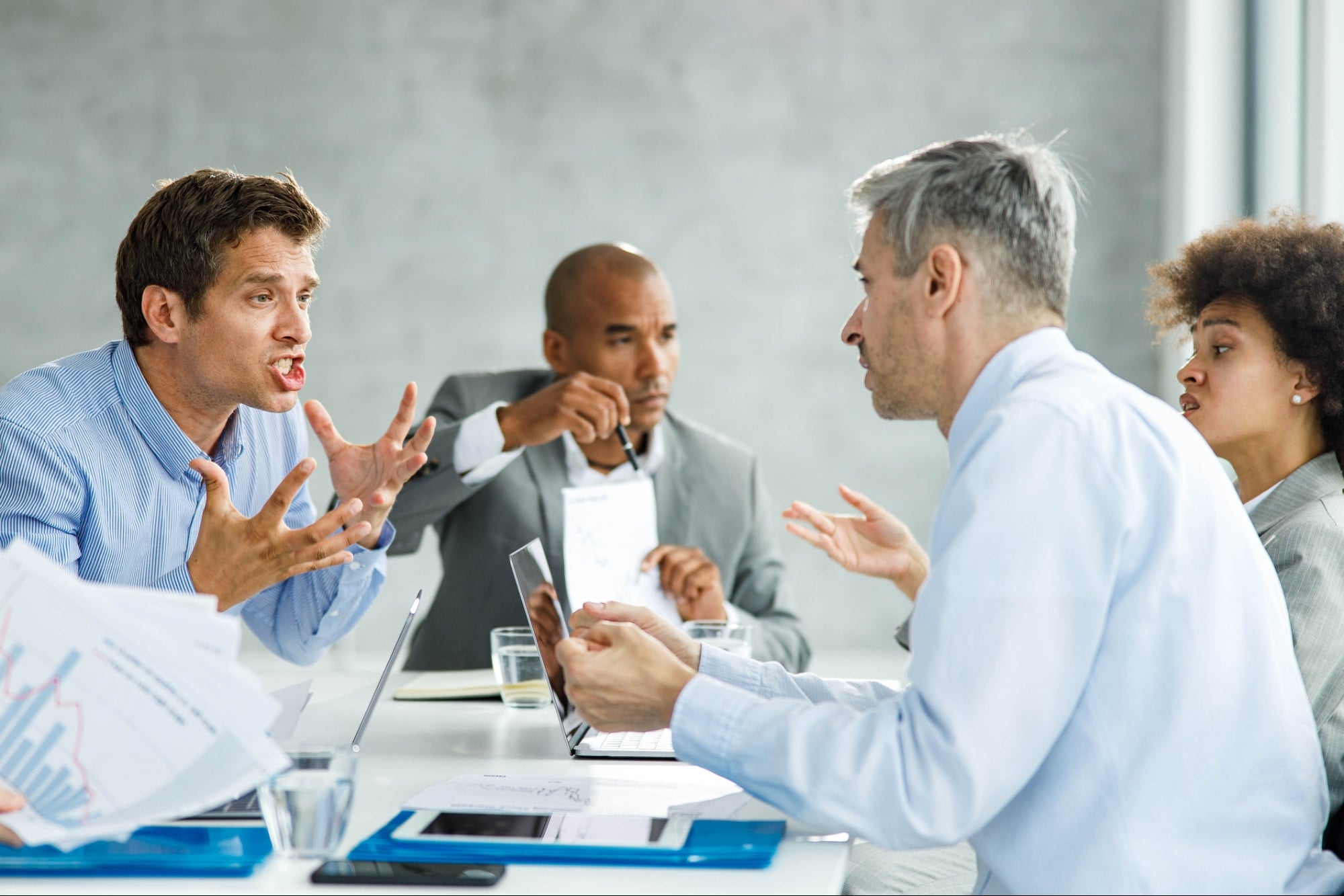 3 Expert-Backed Strategies for Staying Calm in Times of Confrontation