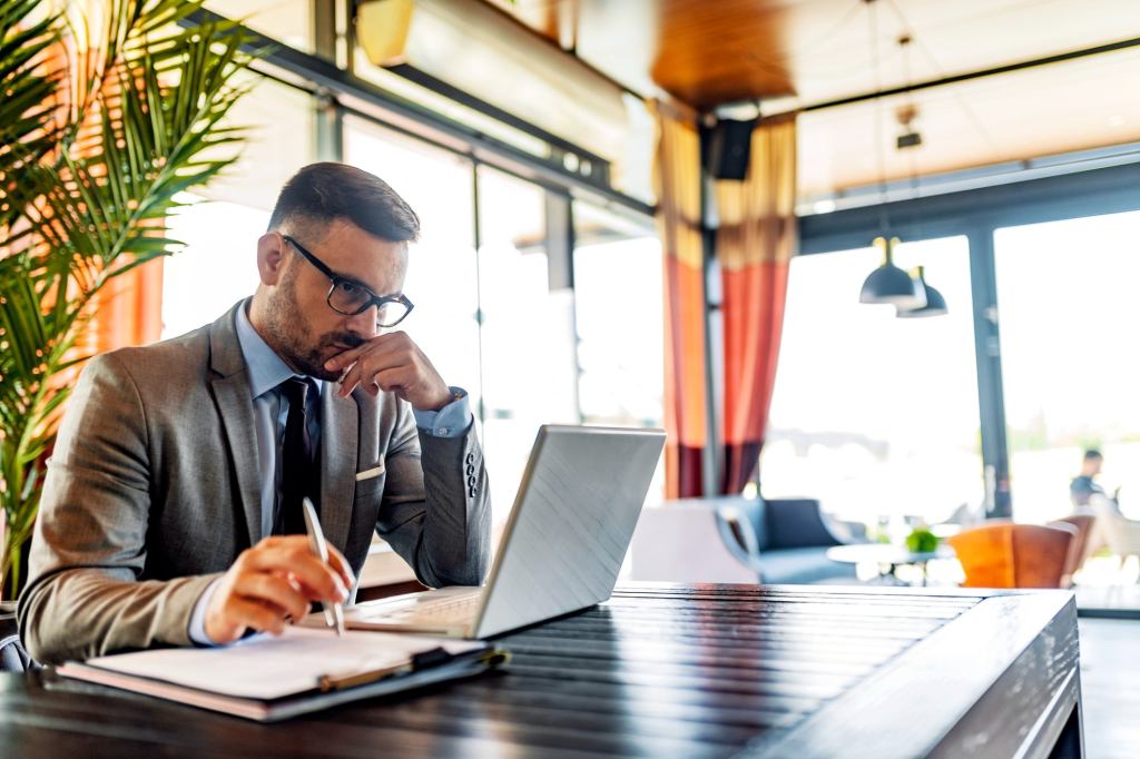 4 Ways To Create and Sustain A Recession-Proof Business