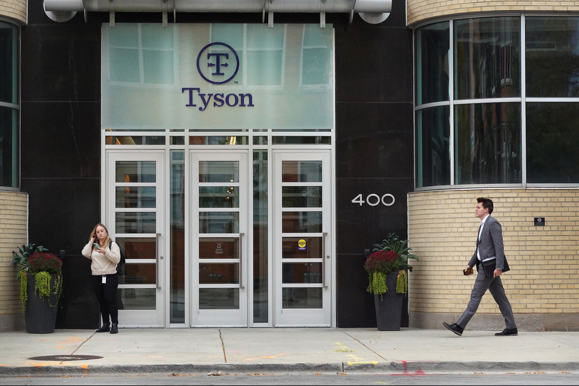 Hundreds of Tyson Foods Employees Plan to Leave in 2023