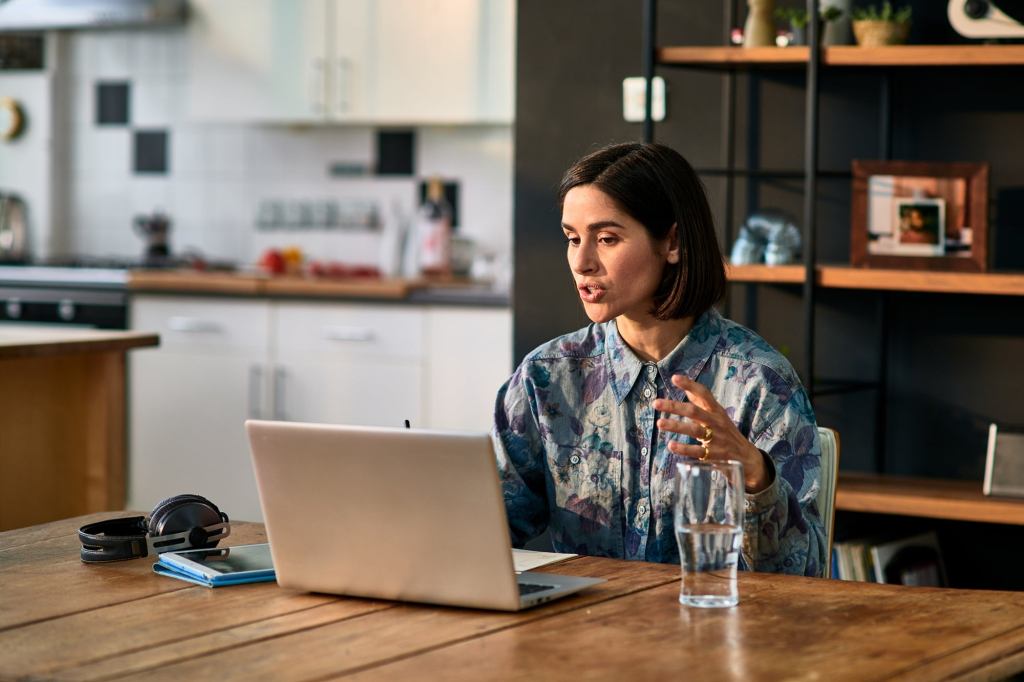 4 Tips to Spot a Remote Work Job Scam, According to an Expert