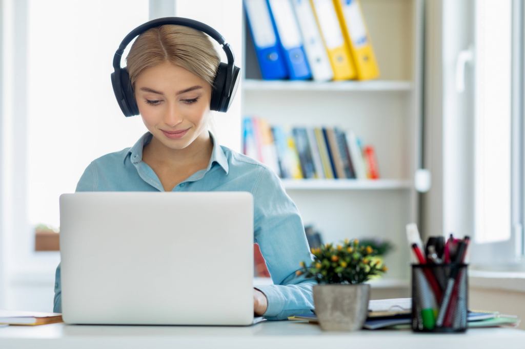 Guide to Making Extra Money as a Virtual Assistant