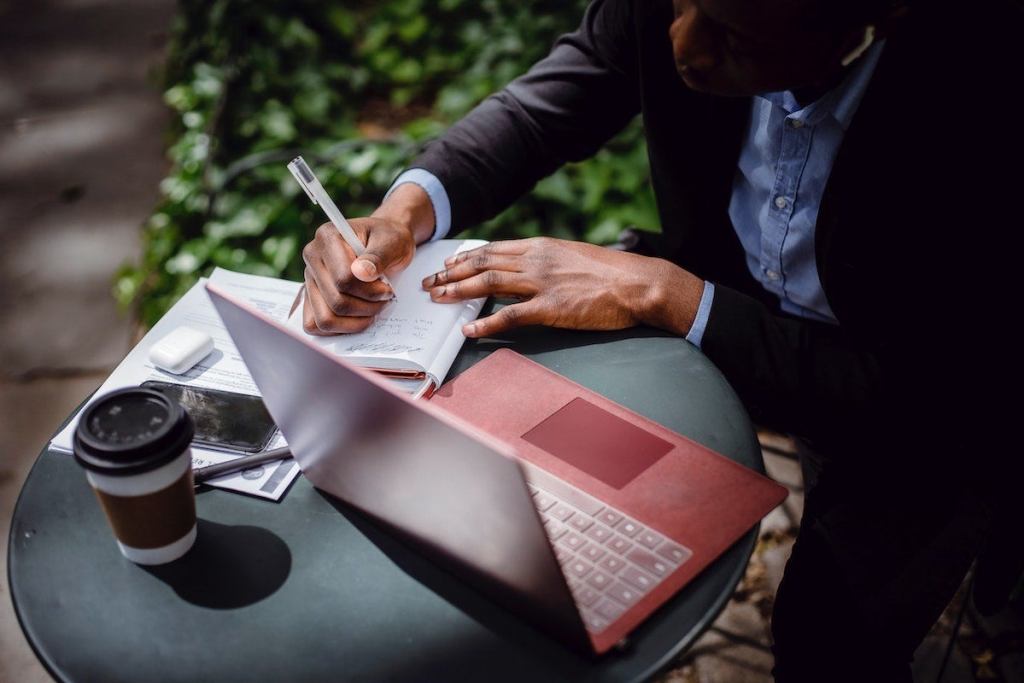 How to Add Efficiency to Your Side Hustle Operations