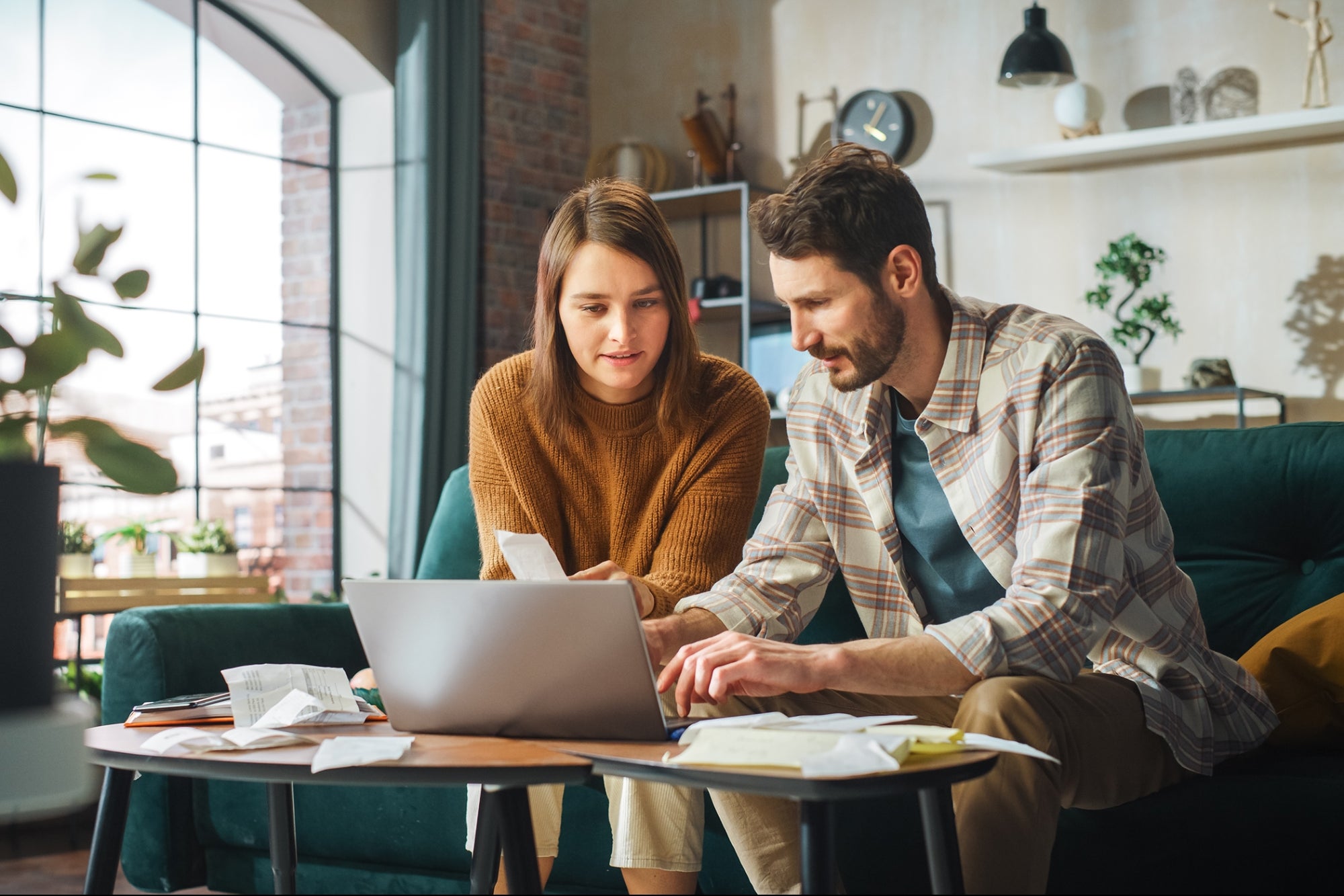 What Is Annual Income? Here's How to Calculate It.