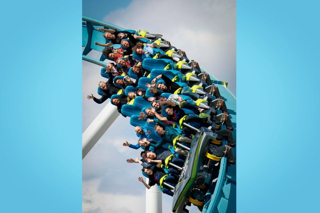 'Tallest' Roller Coaster Cracks in Middle of Ride: Video