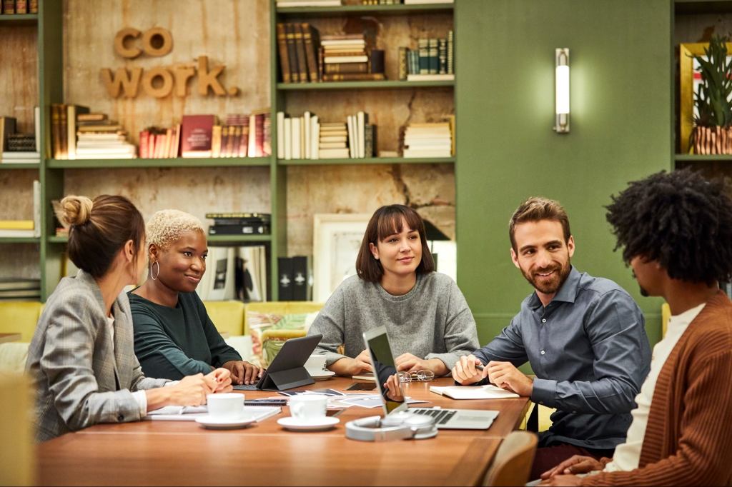 How to Accept Different Perspectives and Collaborate More Effectively