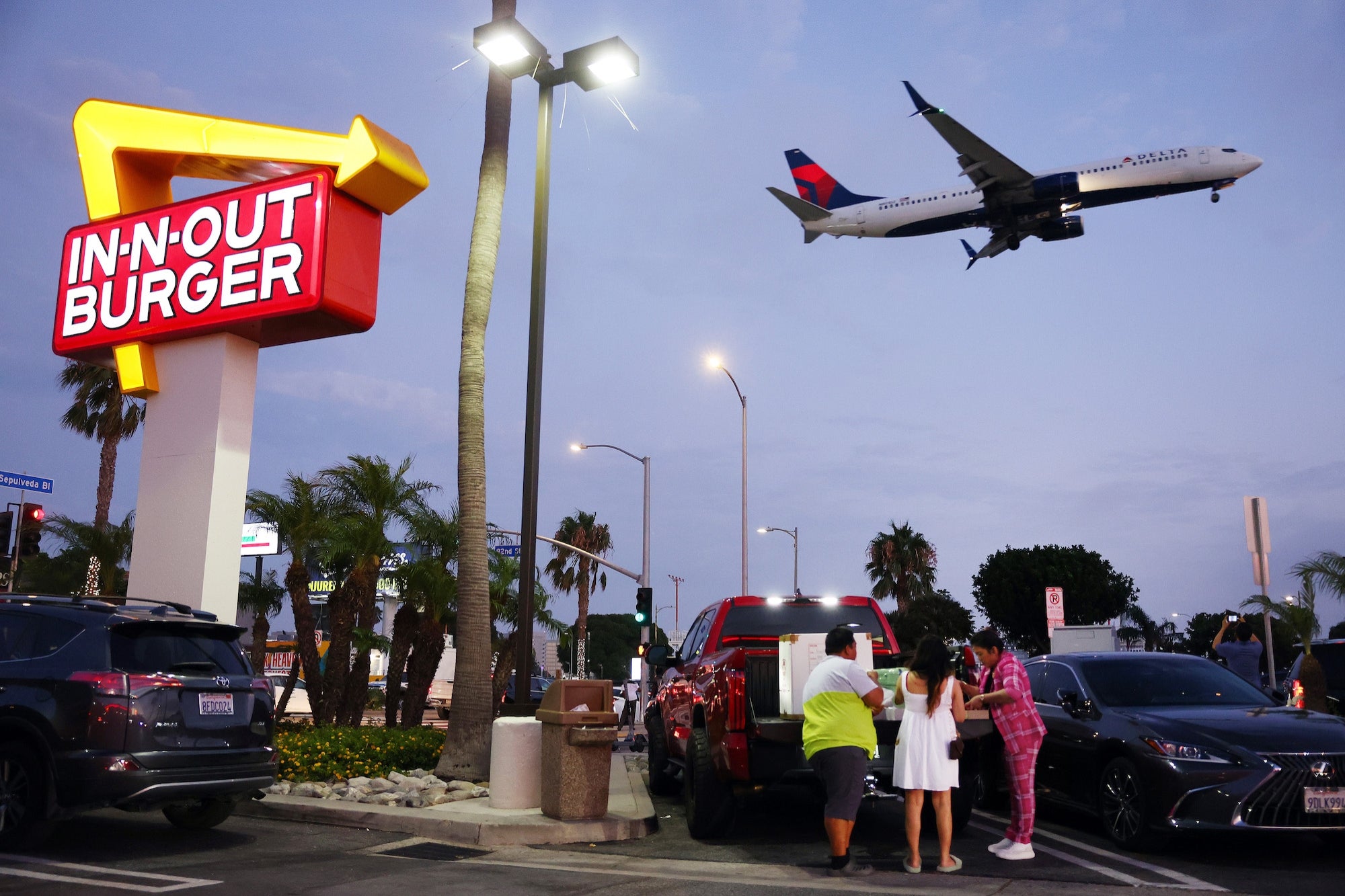 In-N-Out Burger Is Expanding in More States, New Locations