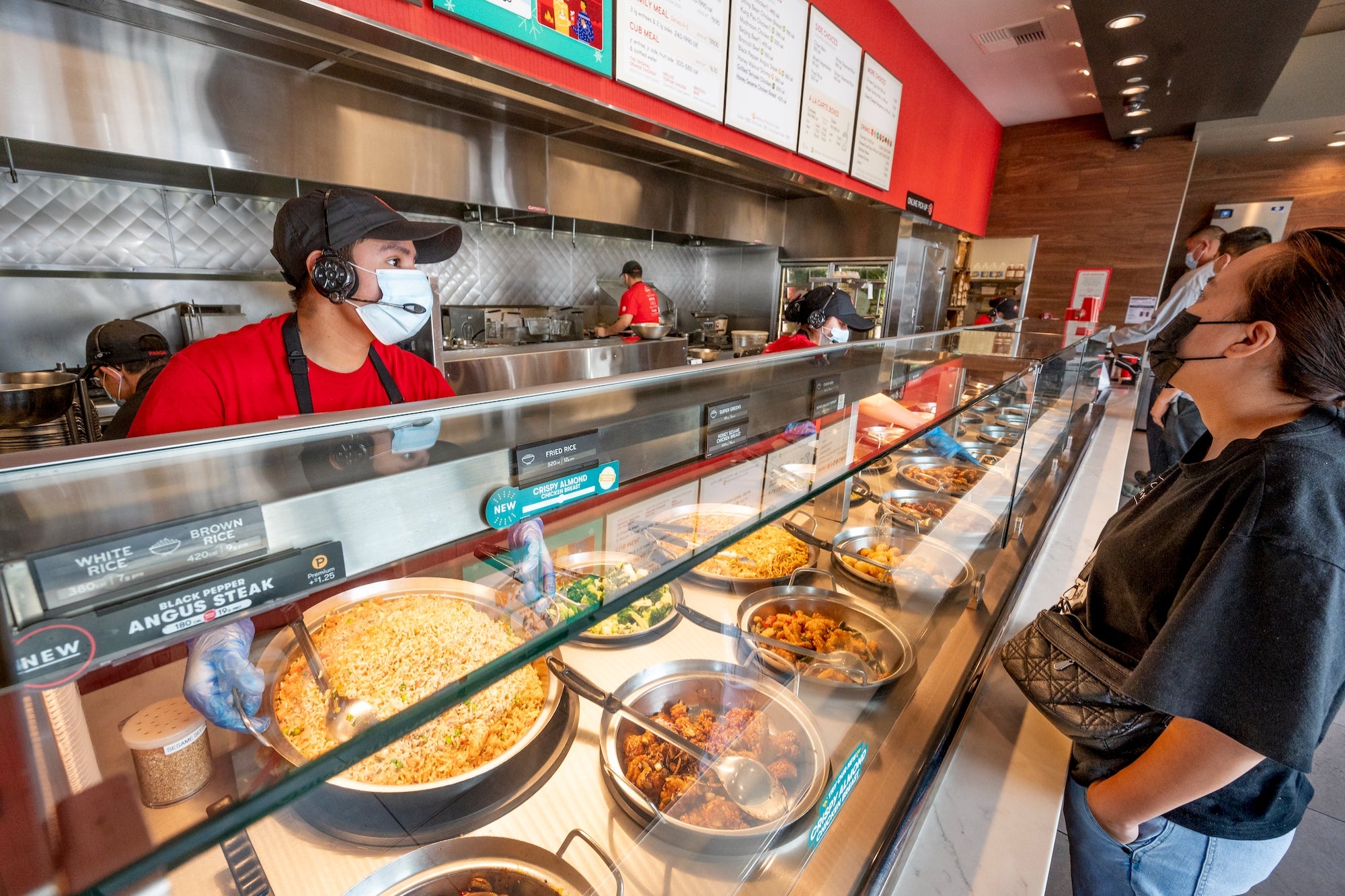 Panda Express Patron Attacks, Stabs Employee for Food Order