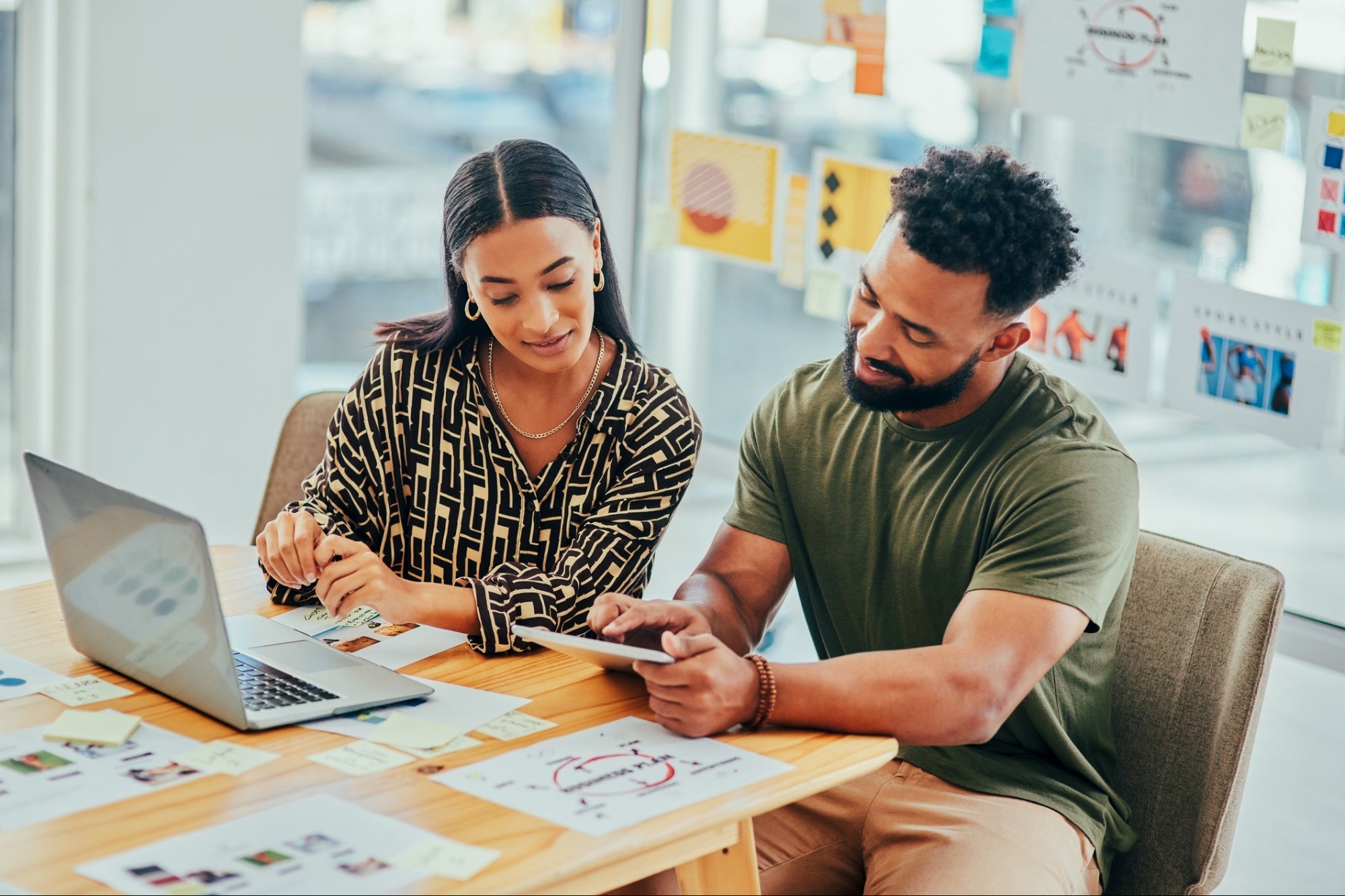 How to Establish a Distinct Brand Identity in a Crowded Market