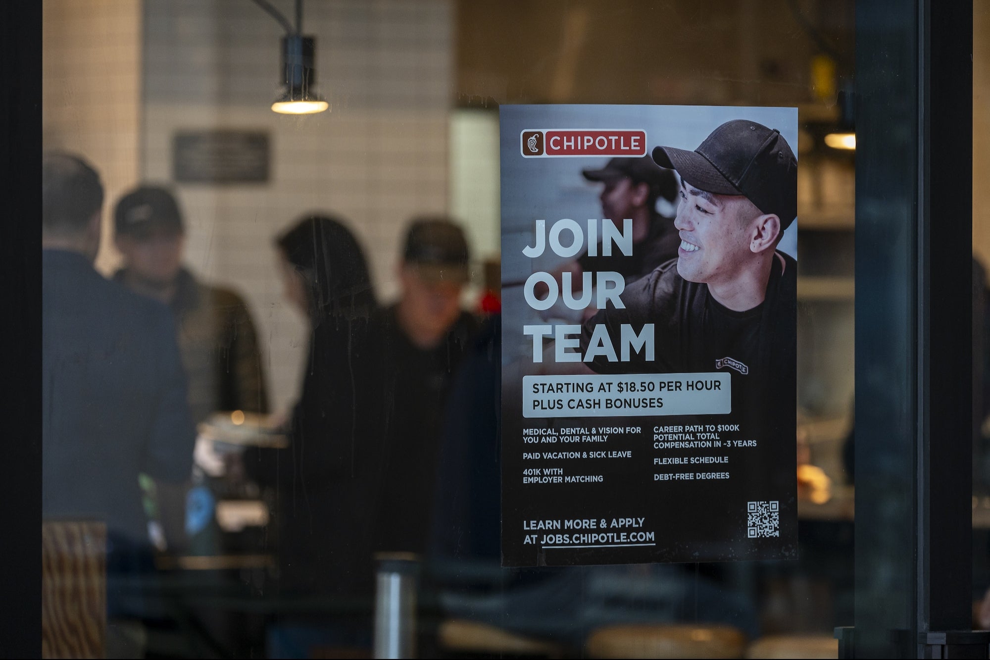 Chipotle Rolls Out New Perks to Attract Gen Z Workers