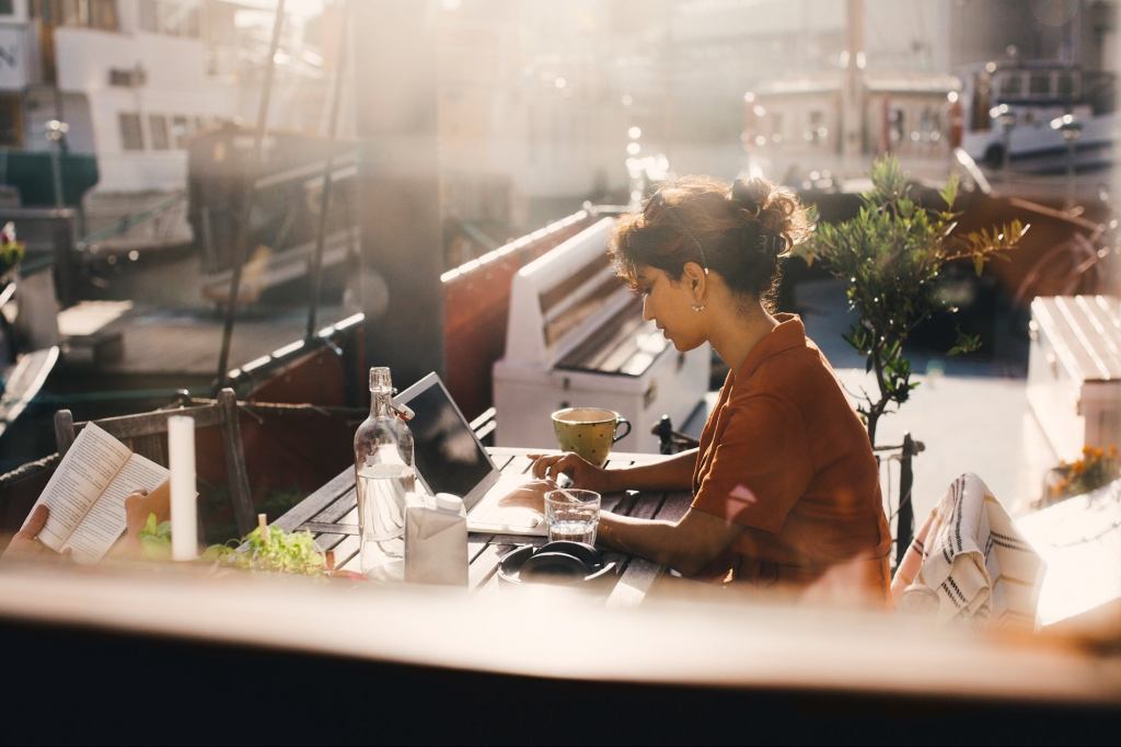 How Businesses Can Thrive Without a Physical Office in Today's World