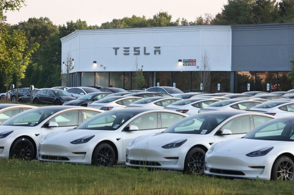 Did Tesla Remove Elon Musk's Master Plan From Its Website?