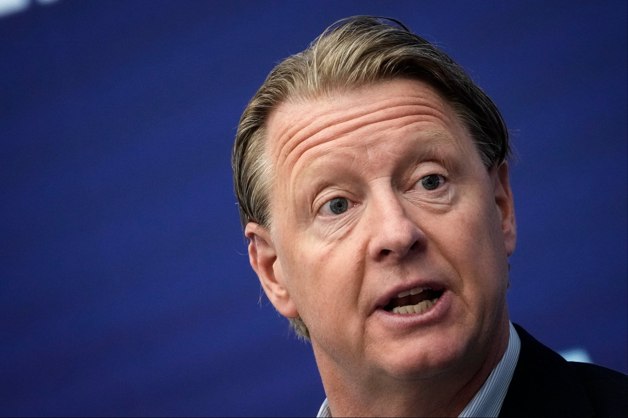 Why Verizon Just Acquired Frontier for $20 Billion in Cash