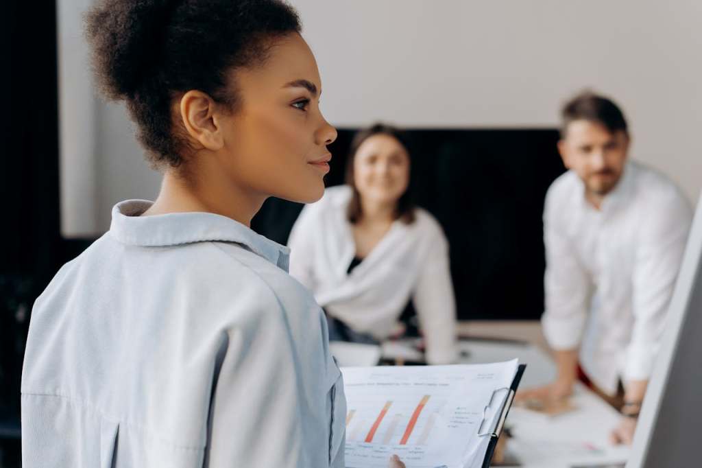 5 Strategies for Integrating Workplace Communications With Productivity