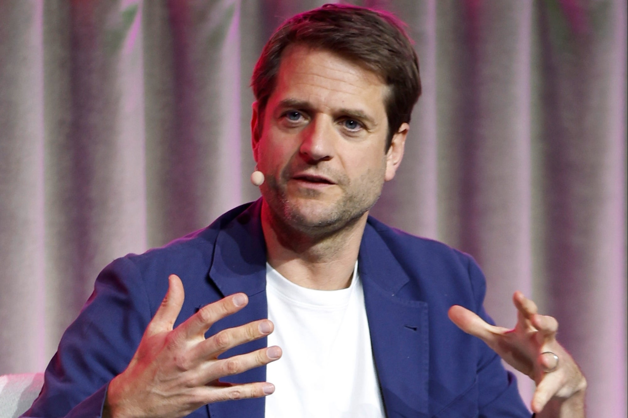 Call Klarna's AI Hotline and Talk to an AI Clone of Its CEO