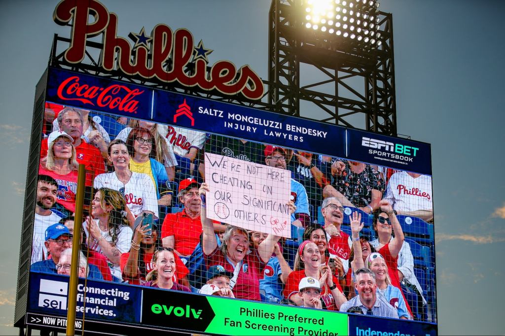 Astronomer CEO Resigns After Coldplay Kiss-Cam Scandal