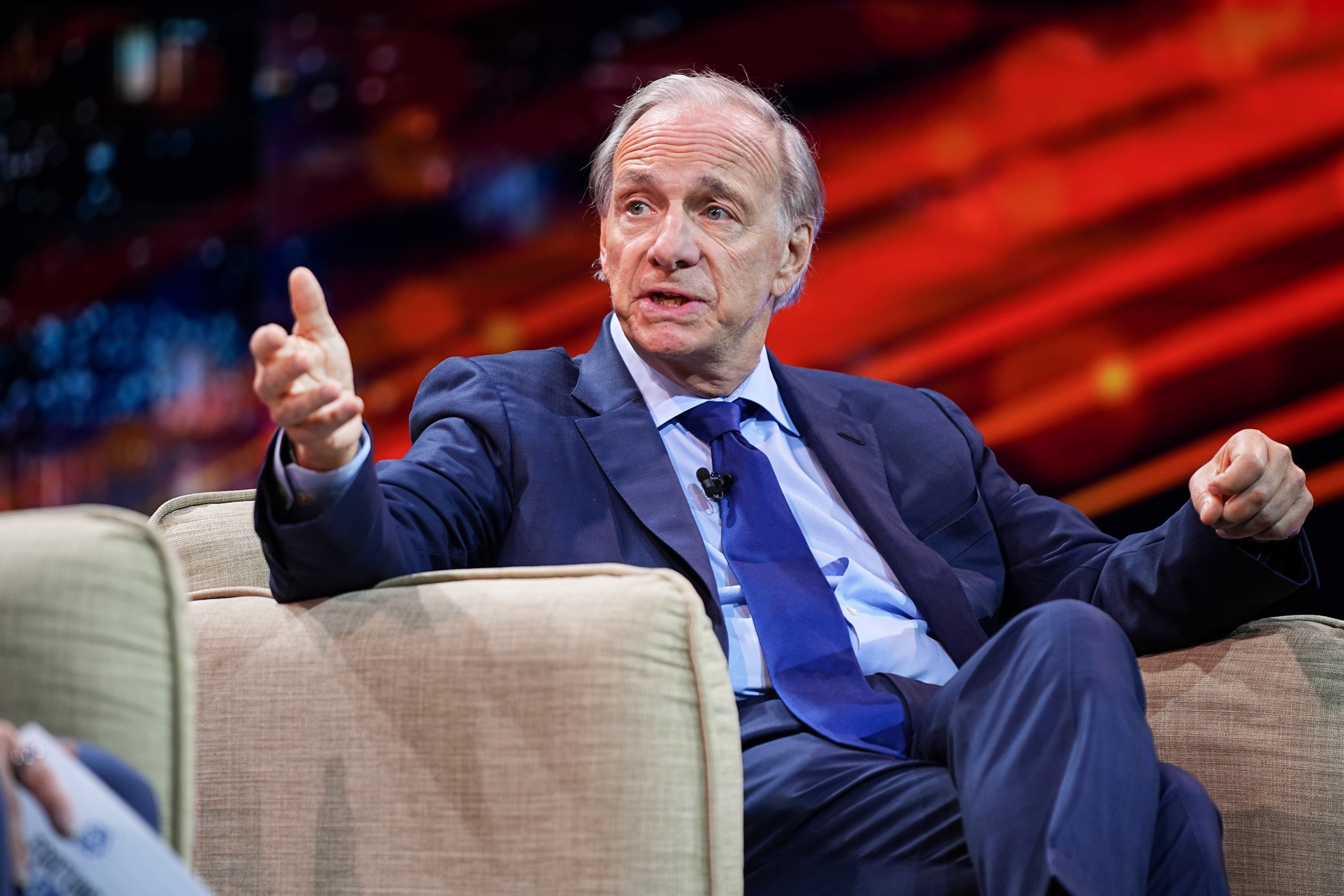 Ray Dalio: We’re In an AI Bubble, But Don’t Sell Yet