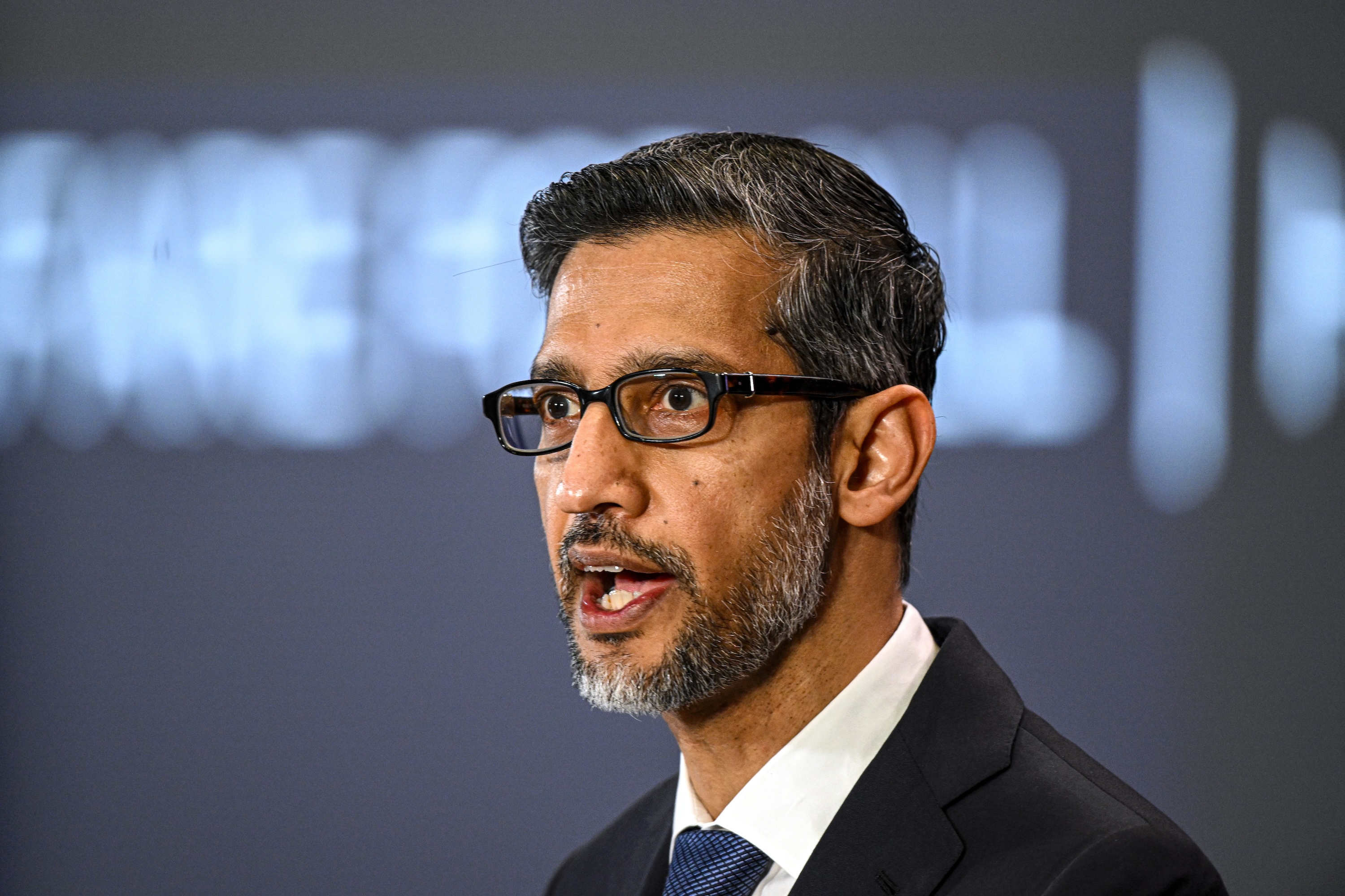 Alphabet, Google CEO Pichai Awarded Up to $692 Million Pay