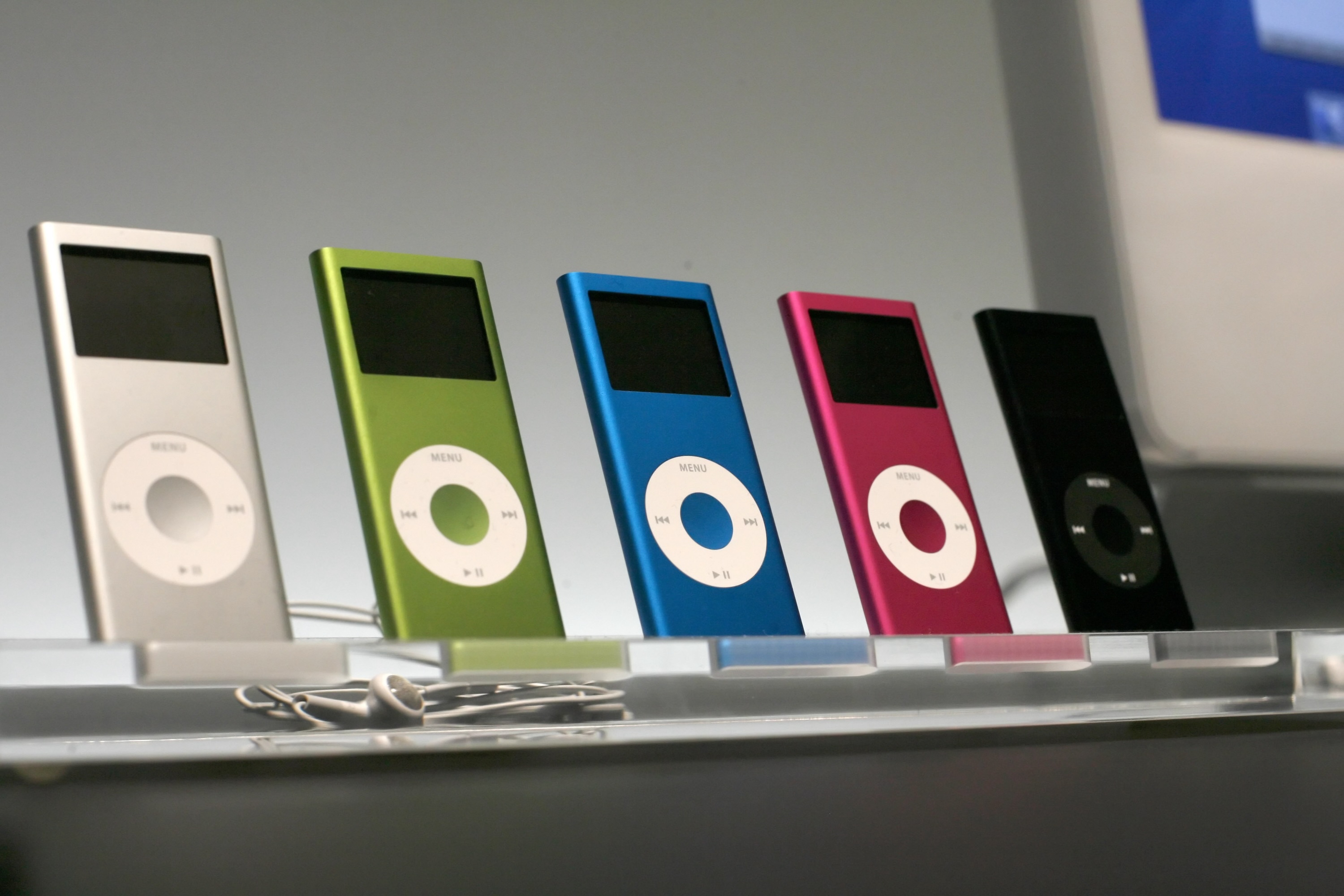 Nostalgic Apple Product Makes a Comeback with Gen Z